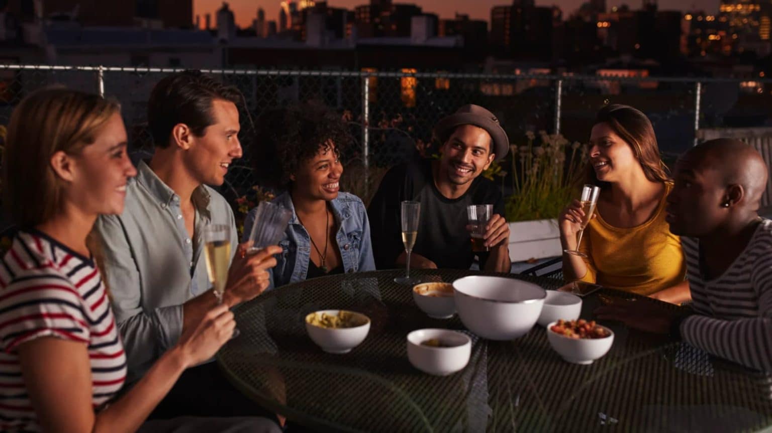 150 Who Knows Me Better Questions: Test Your Closest Bonds ...